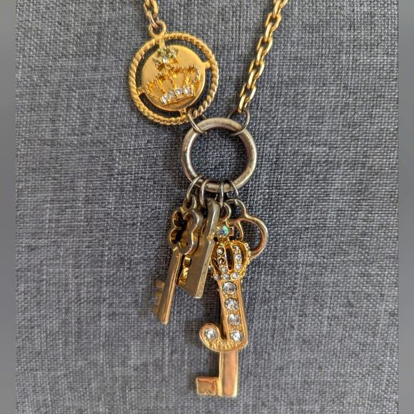 Juicy Couture | Jewelry | Vintage Y2k Juicy Couture Gold Tone Key J ...
